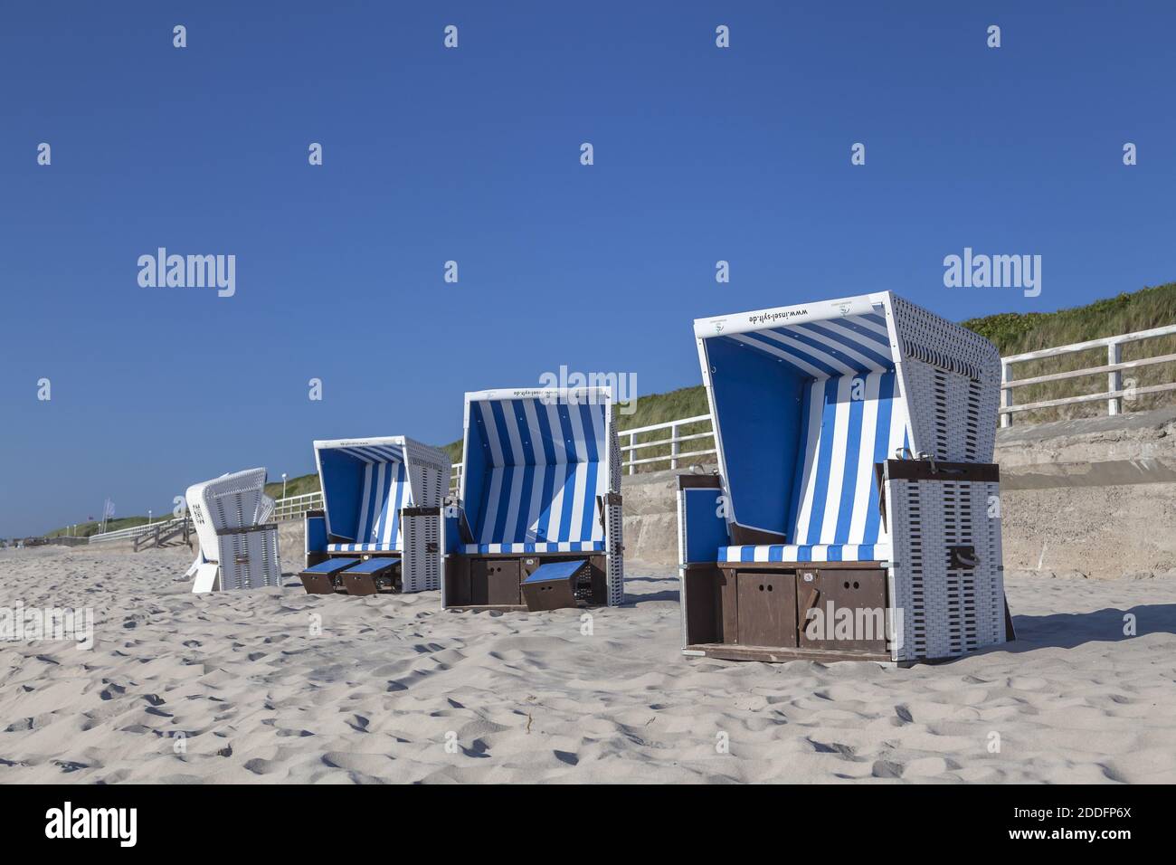 geography / travel, Germany, Schleswig-Holstein, isle Sylt, beach chair ...