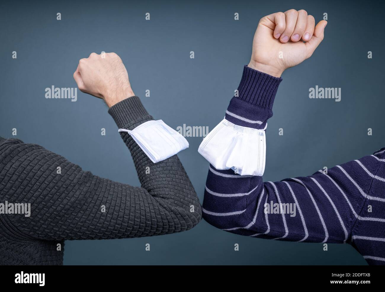 Two people greeting hi-res stock photography and images - Alamy