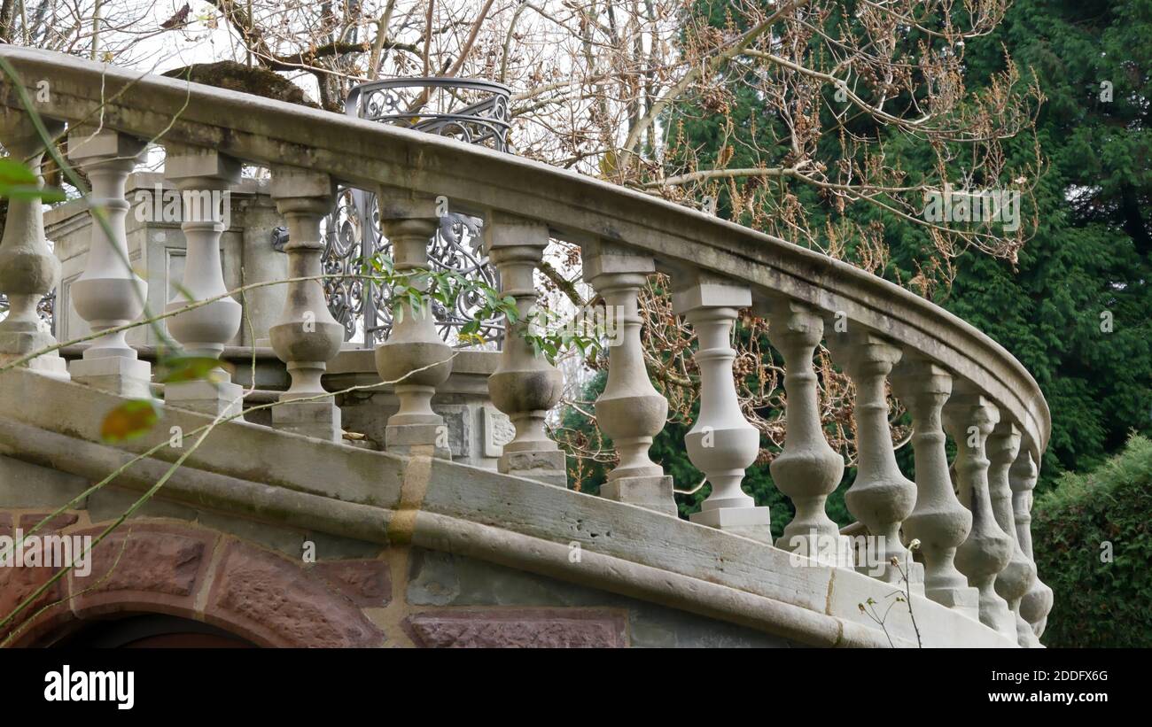 Masonry railing hi-res stock photography and images - Alamy