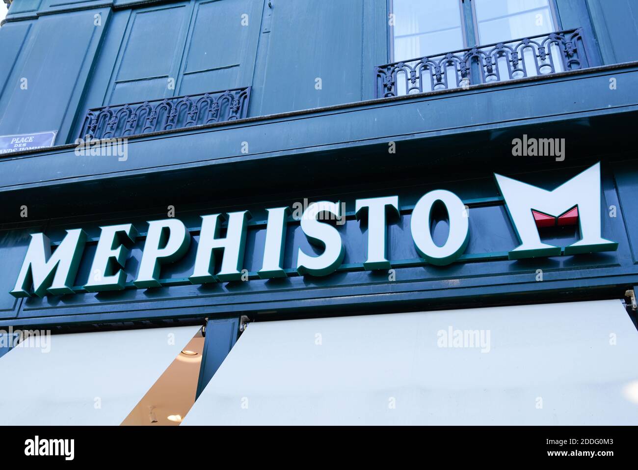 Bordeaux , Aquitaine / France - 11 08 2020 : Mephisto sign text and ...