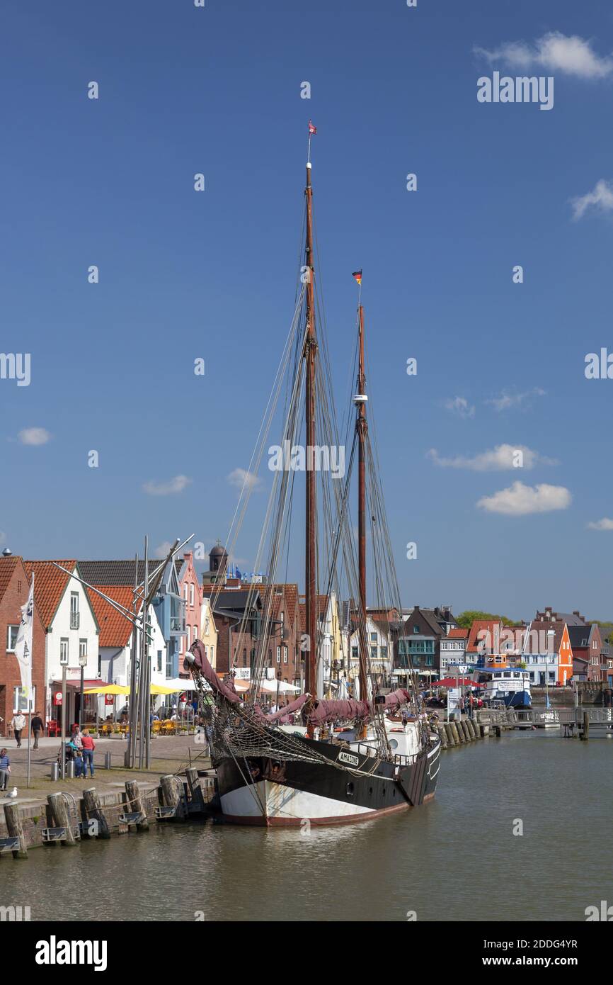 geography / travel, Germany, Schleswig-Holstein, Husum, view over- the ...