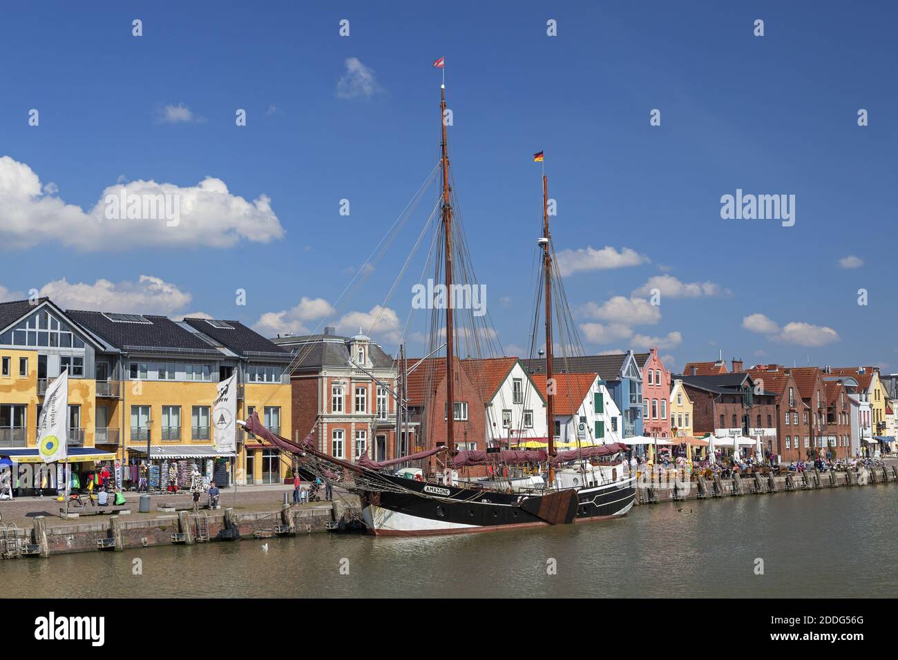 geography / travel, Germany, Schleswig-Holstein, Husum, view over- the ...
