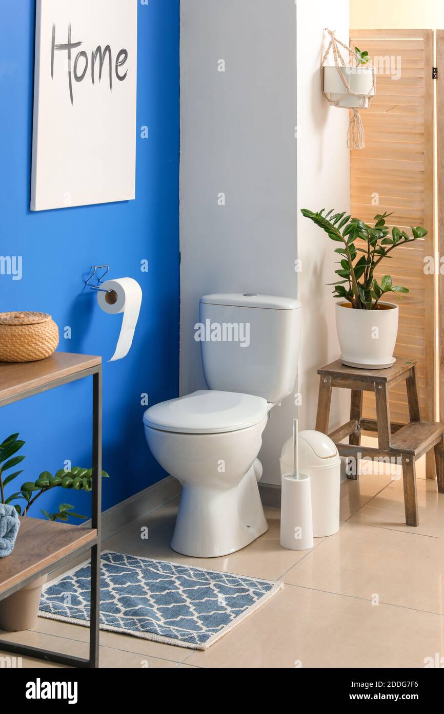 Stylish interior of modern restroom Stock Photo - Alamy