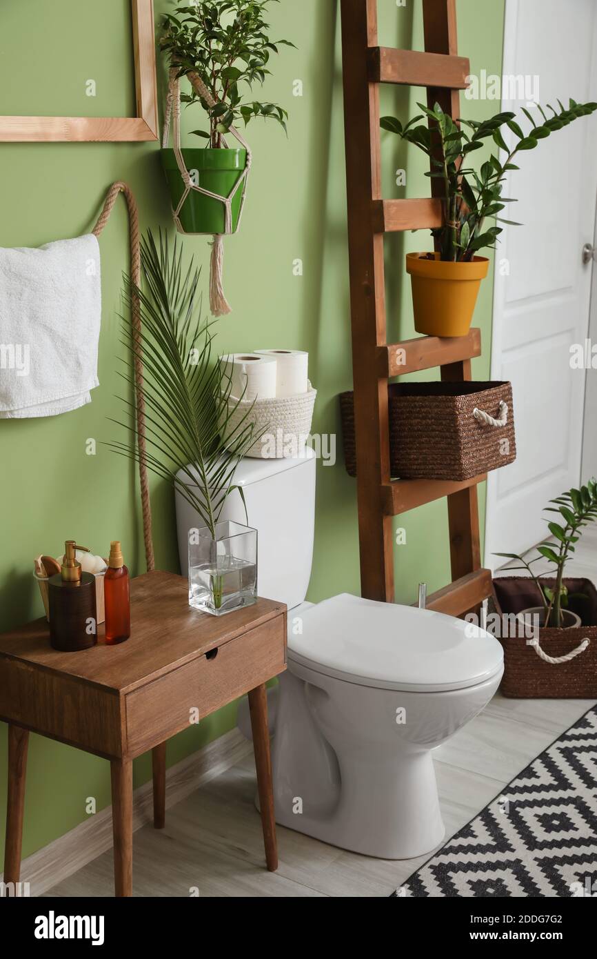 Stylish interior of modern restroom Stock Photo - Alamy