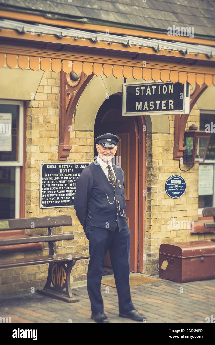 Master station hi-res stock photography and images - Alamy