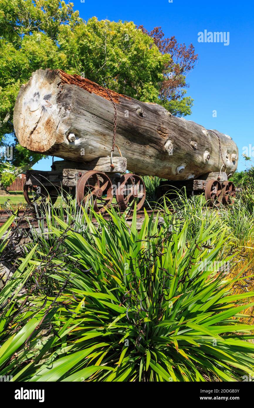 Old historic logging history hi-res stock photography and images - Alamy
