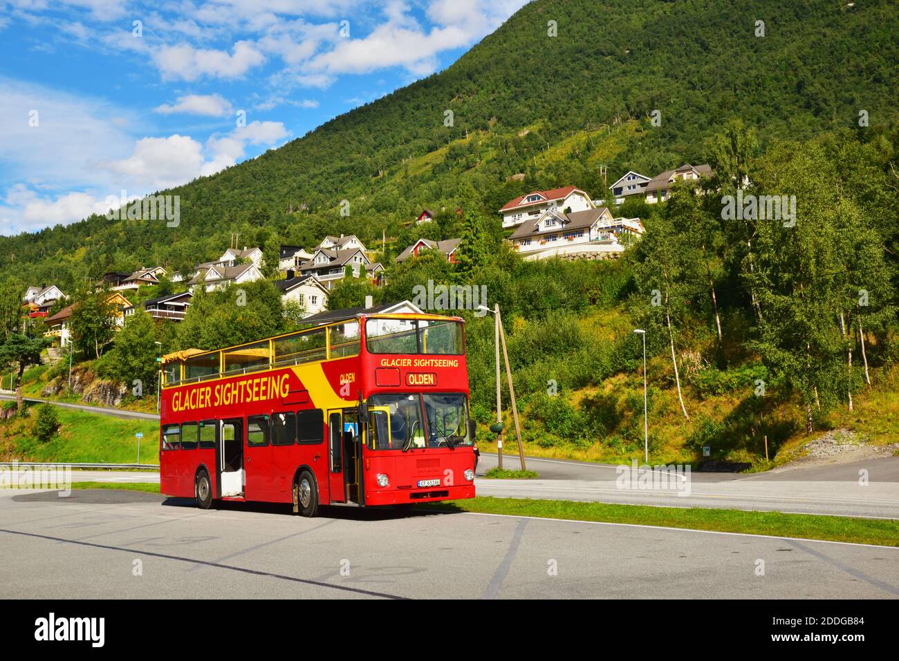 Olden Glacier Sightseeing open top bus CF 65246, a MAN SD200 with ...
