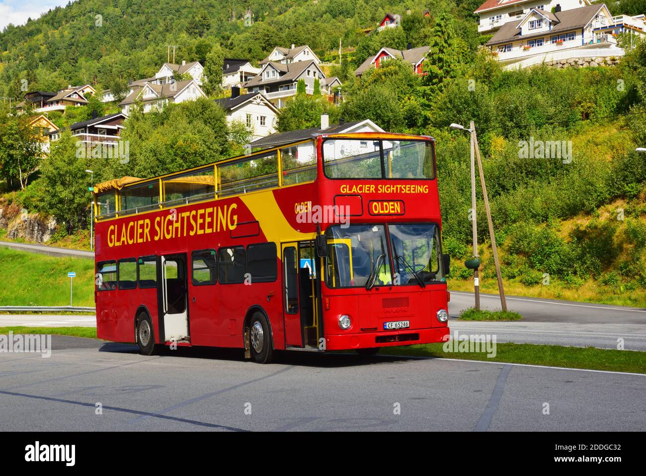 Olden Glacier Sightseeing open top bus CF 65246, a MAN SD200 with ...