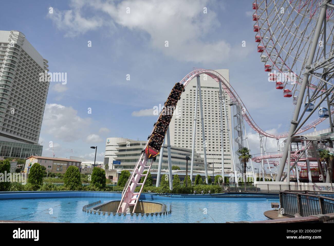 Famous roller coaster hi-res stock photography and images - Alamy