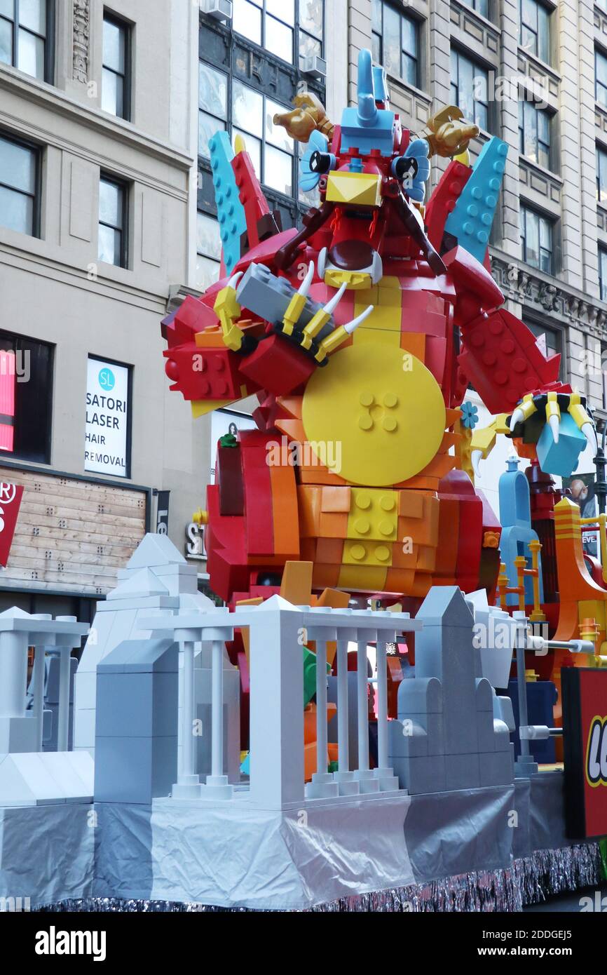 Lego parade float hi-res stock photography and images - Alamy
