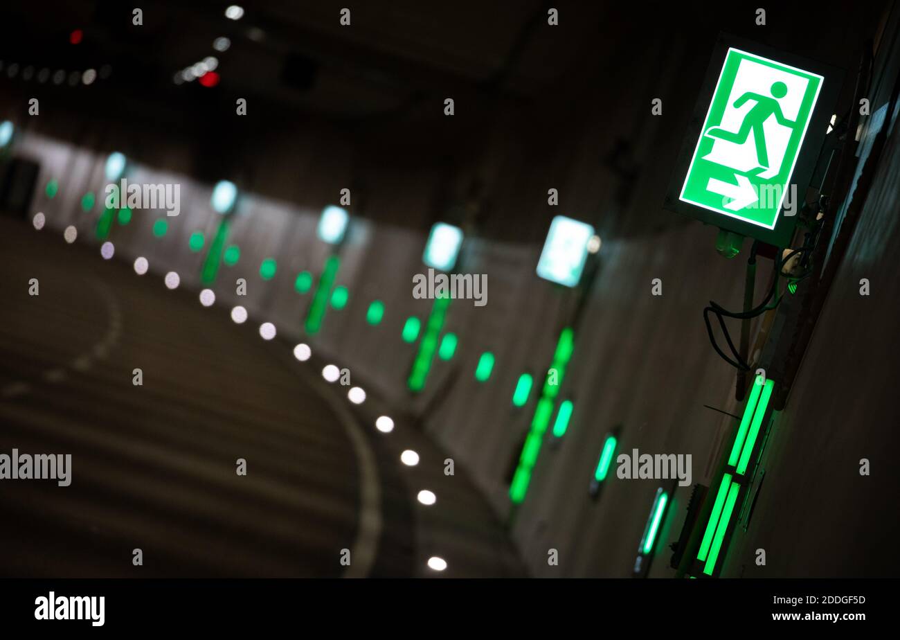 Tunnel escape route hi-res stock photography and images - Alamy