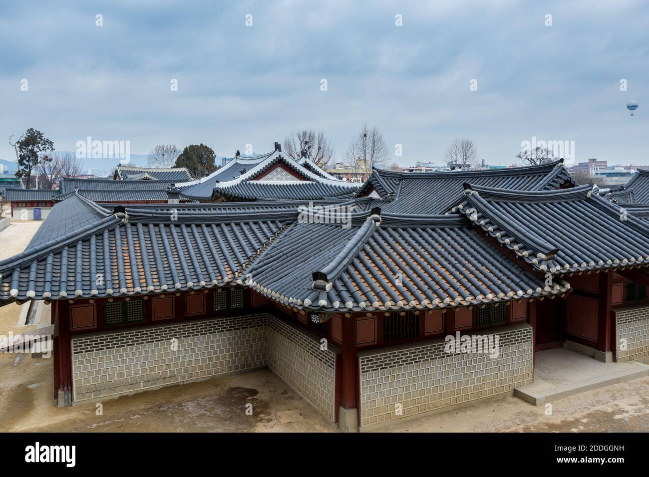 Wooden house and black tiles of Hwaseong Haenggung Palace in Suwon ...