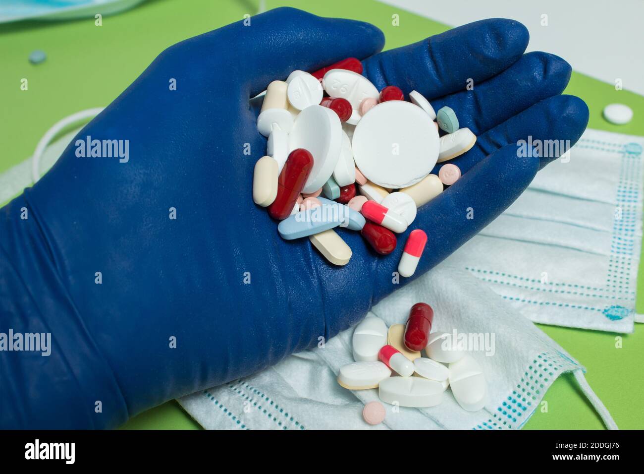 Responsible medication use hi-res stock photography and images - Alamy