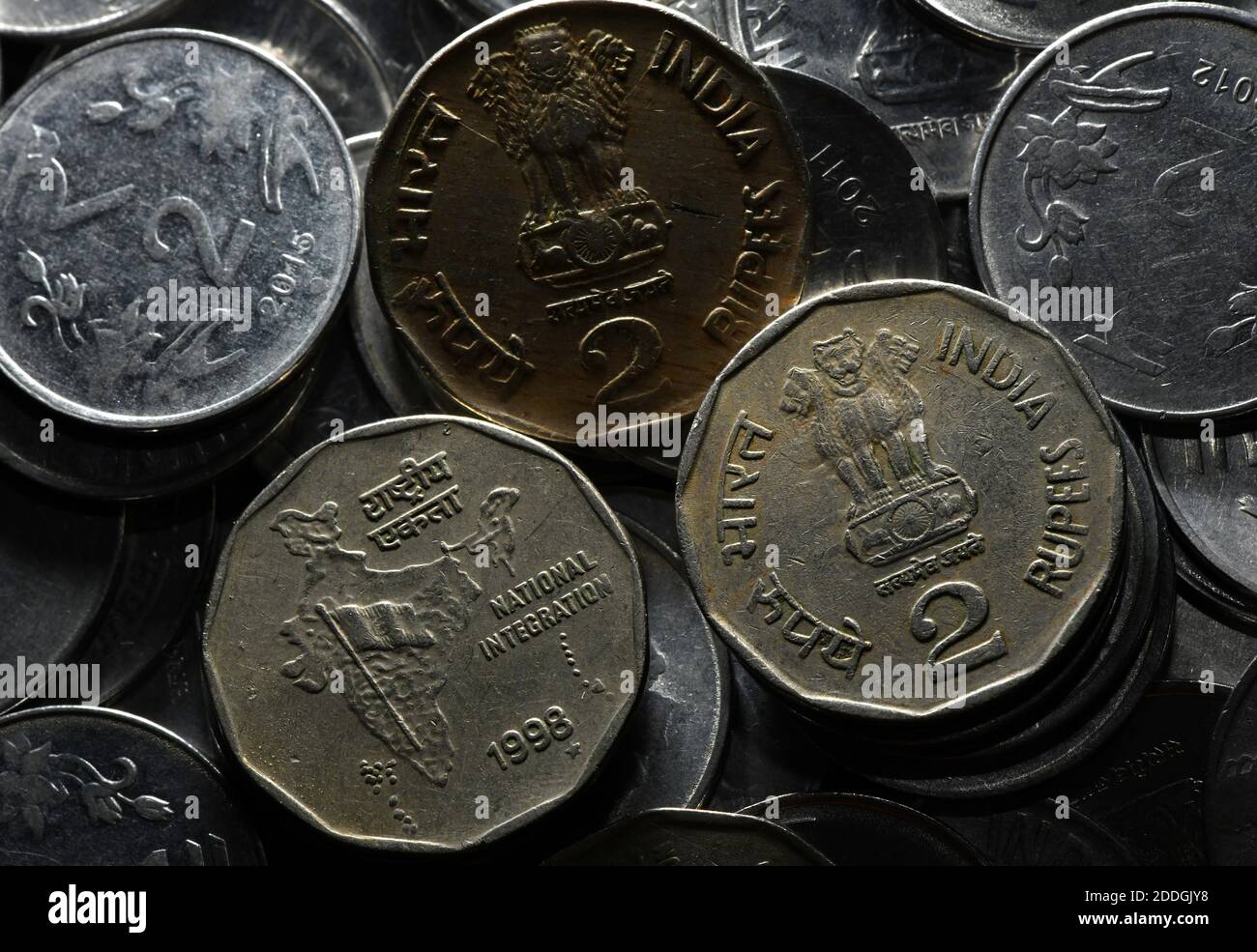 Indian coins images. Coins in India are presently being issued in ...