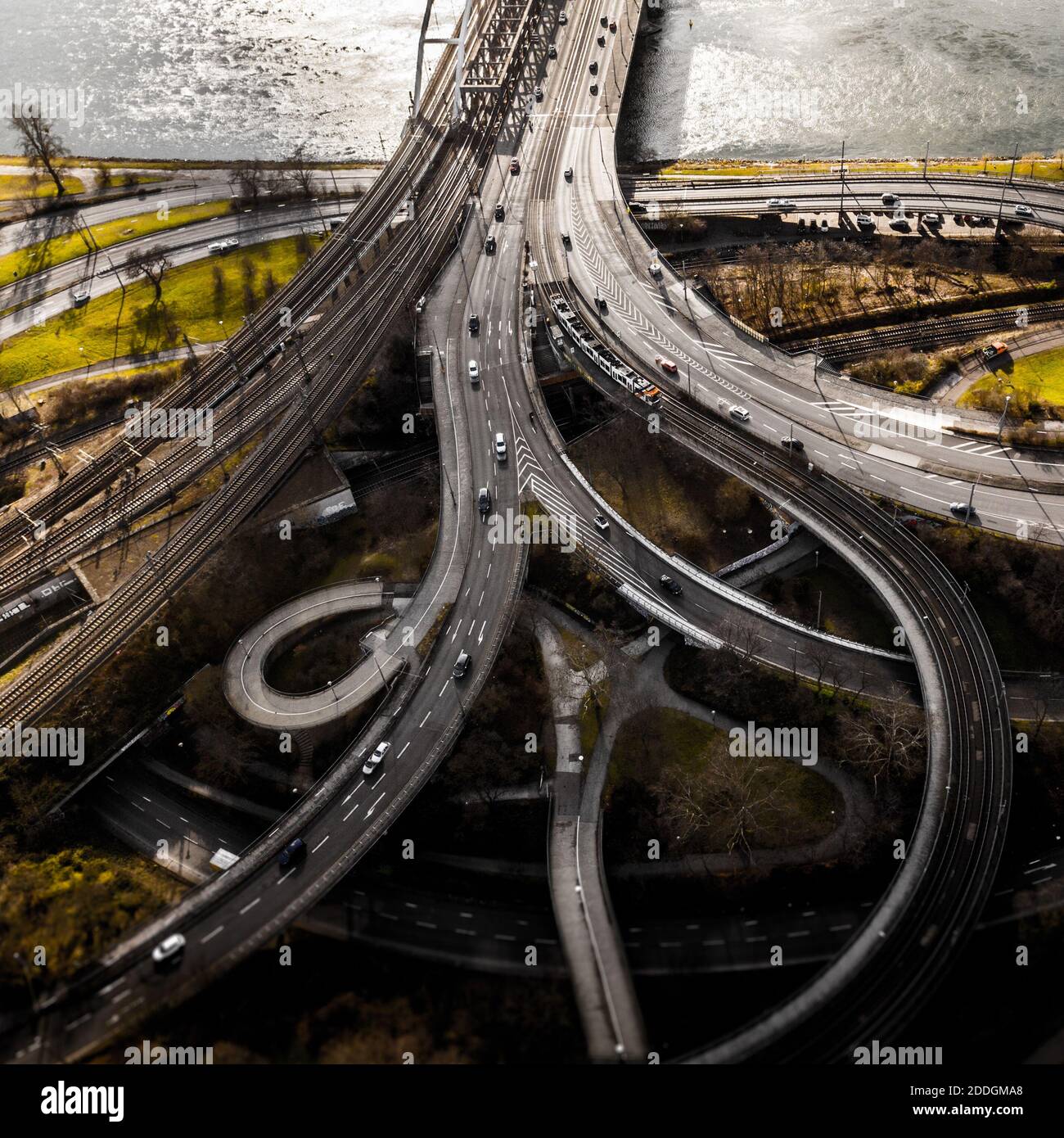 Intersection of light and sea hi-res stock photography and images - Alamy