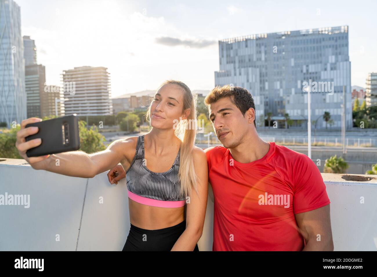Horizontal photo sporty young hi-res stock photography and images - Alamy