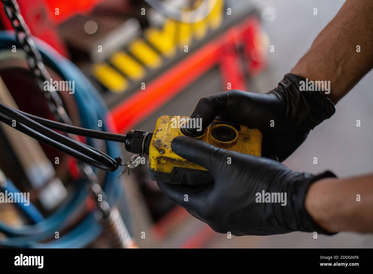 Tool control hi-res stock photography and images - Alamy