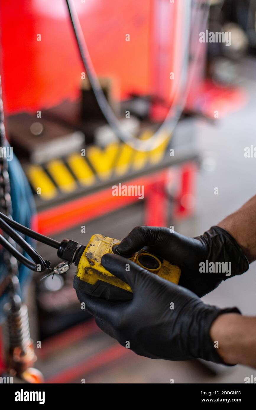 Tool control hi-res stock photography and images - Alamy