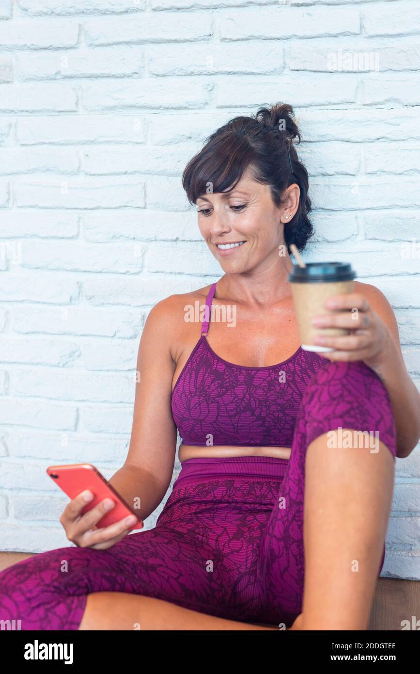 Yoga go app hi-res stock photography and images - Alamy
