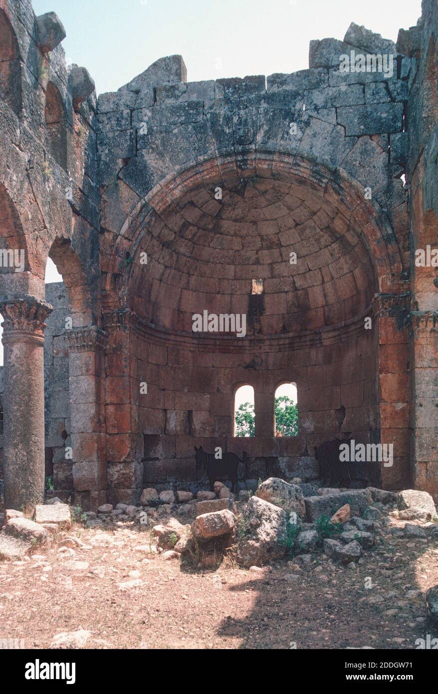 nave and apse of Mushabbak Basilica, near Aleppo, Syria Stock Photo - Alamy