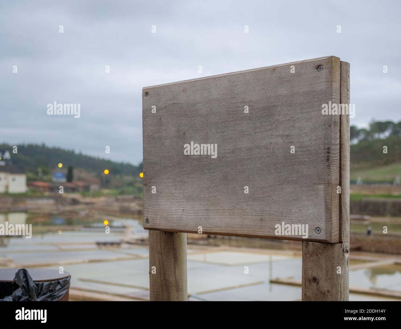 Ponds billboard hi-res stock photography and images - Alamy