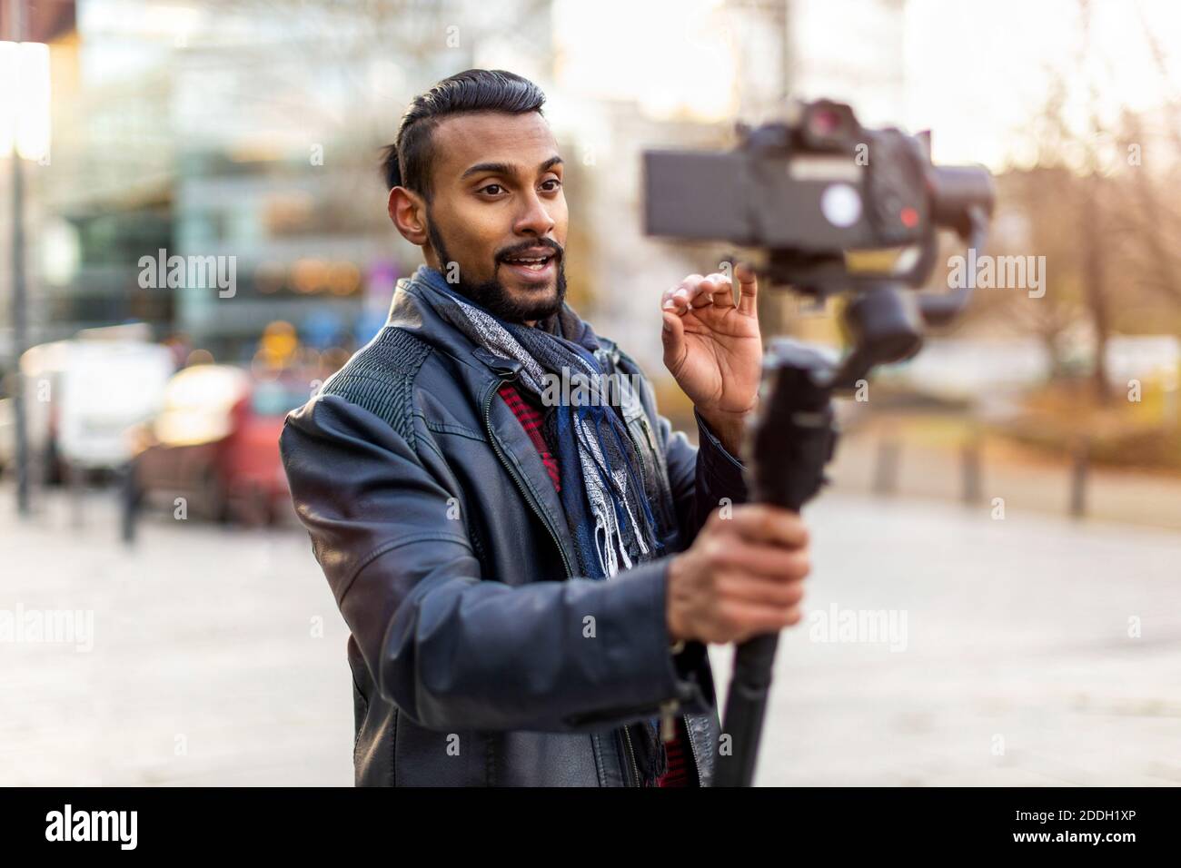 Vlogger filming outdoors hi-res stock photography and images - Alamy