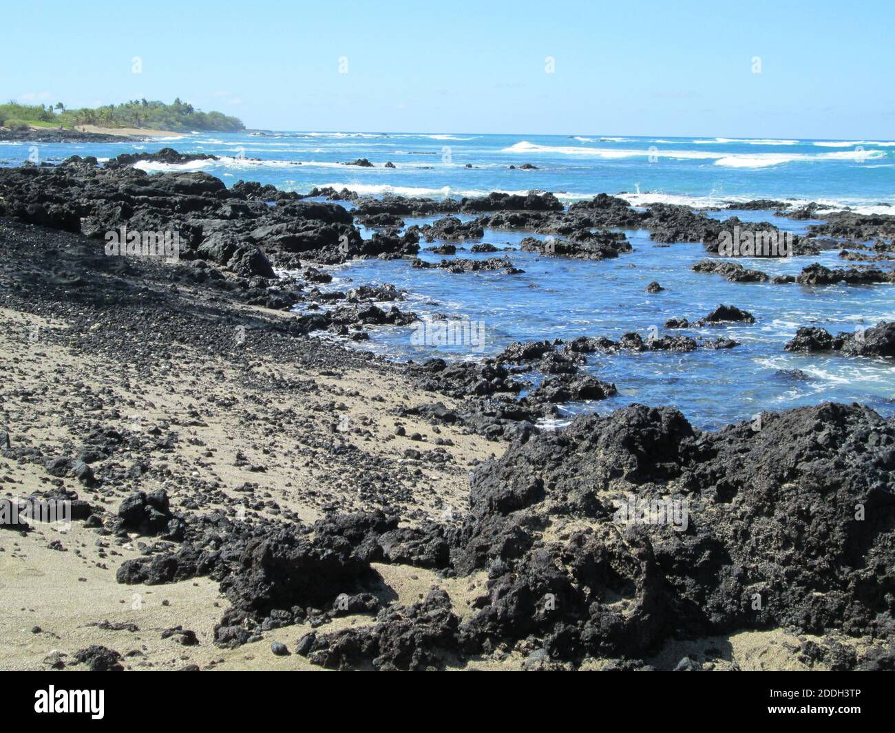 lava rock beach in Hawaii Stock Photo - Alamy