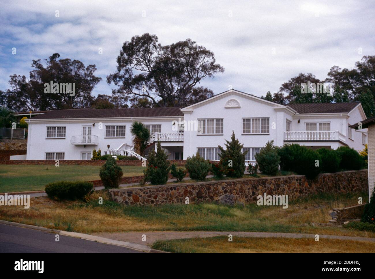 Canberra housing hi-res stock photography and images - Alamy
