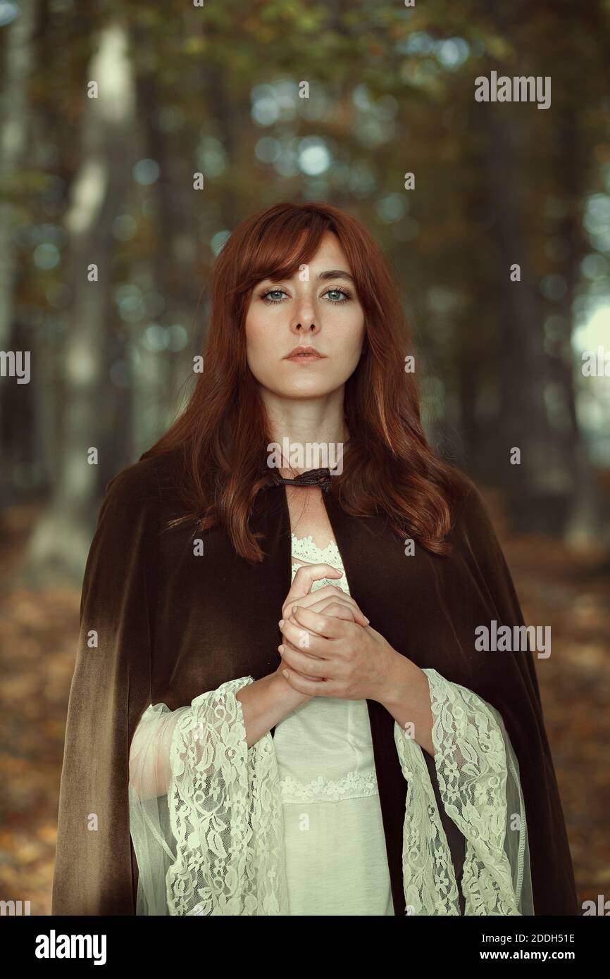 Beautiful medieval woman. Vintage colors Stock Photo - Alamy