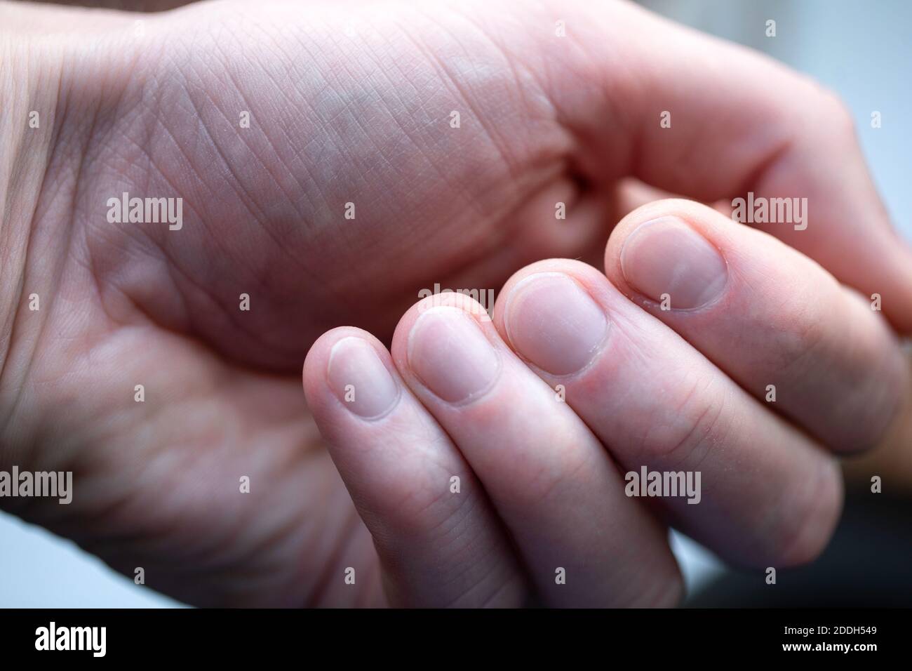 Men's hand, fingers and nails Stock Photo - Alamy
