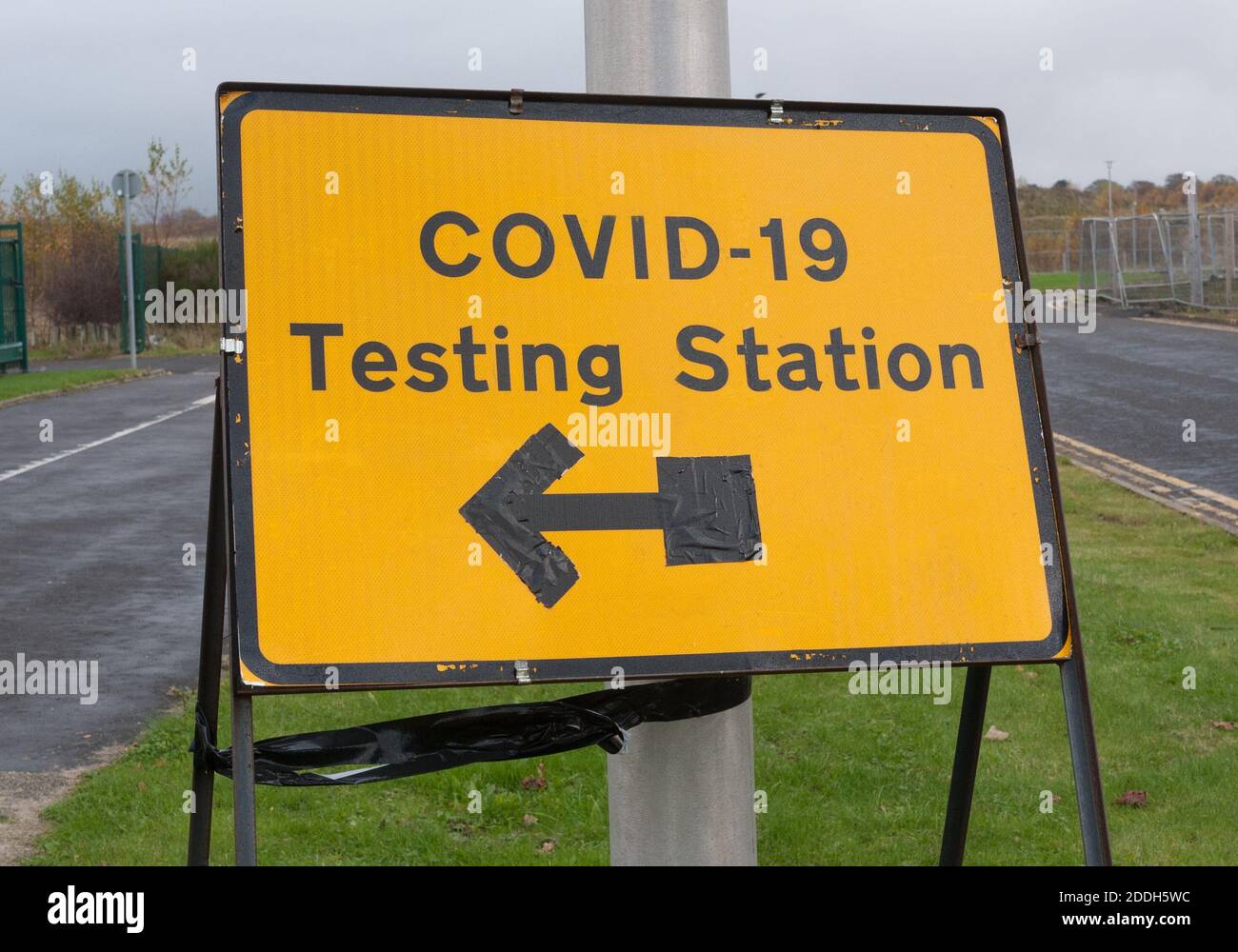 Pandemic test station hi-res stock photography and images - Alamy