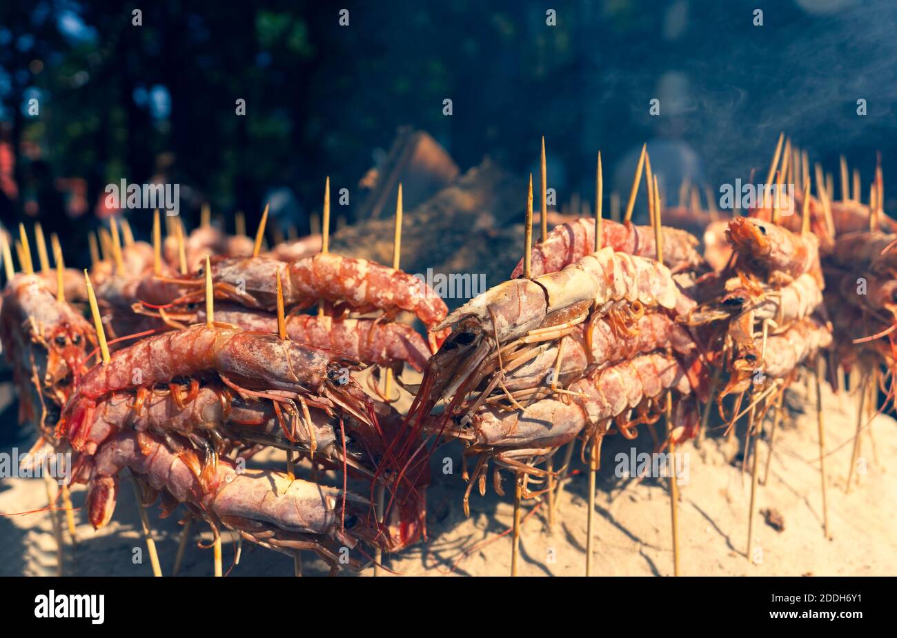 Golden sand shrimp hi-res stock photography and images - Alamy