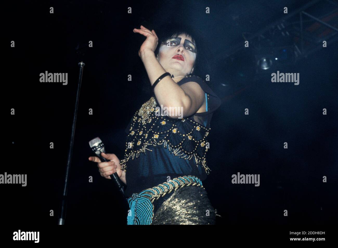 Siouxsie Sioux from Siouxsie and the Banshees live at Hammerswithh ...