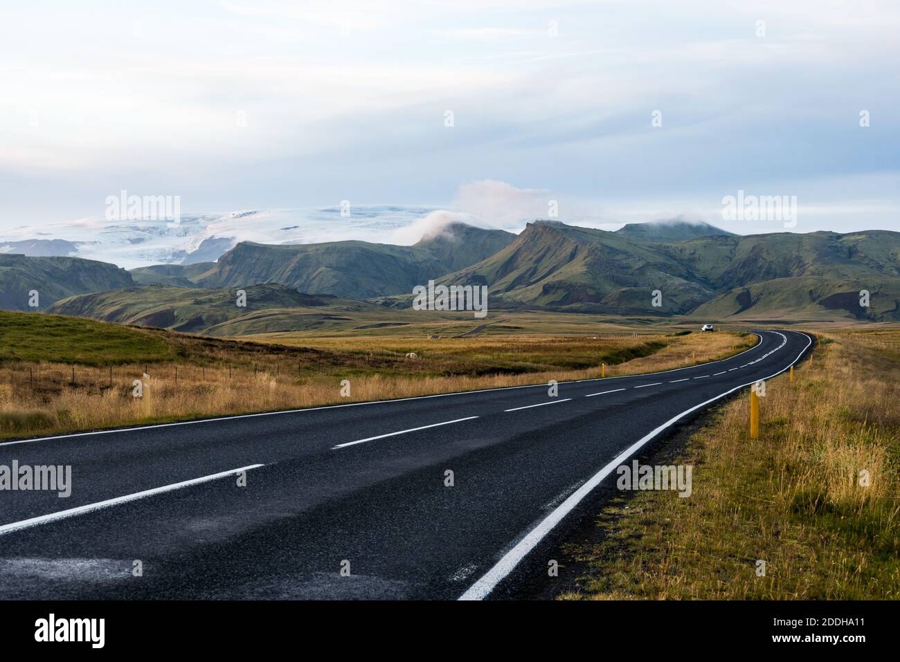 Long and winding road hi-res stock photography and images - Alamy