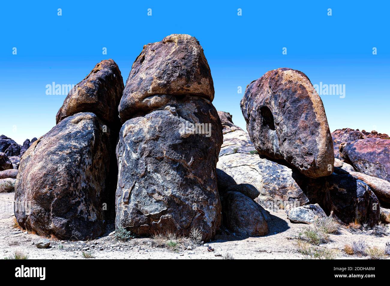 Rock formations alabama hills hi-res stock photography and images - Alamy
