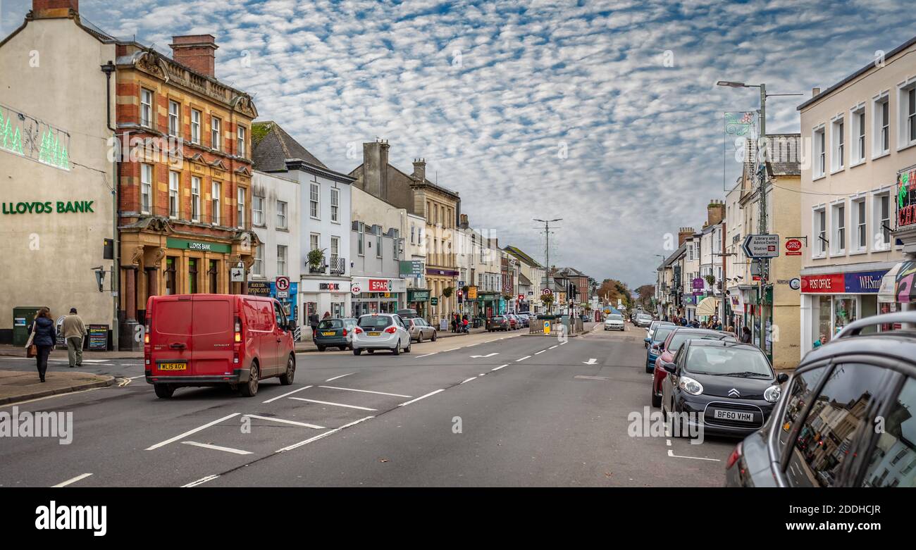 High street honiton hi-res stock photography and images - Alamy
