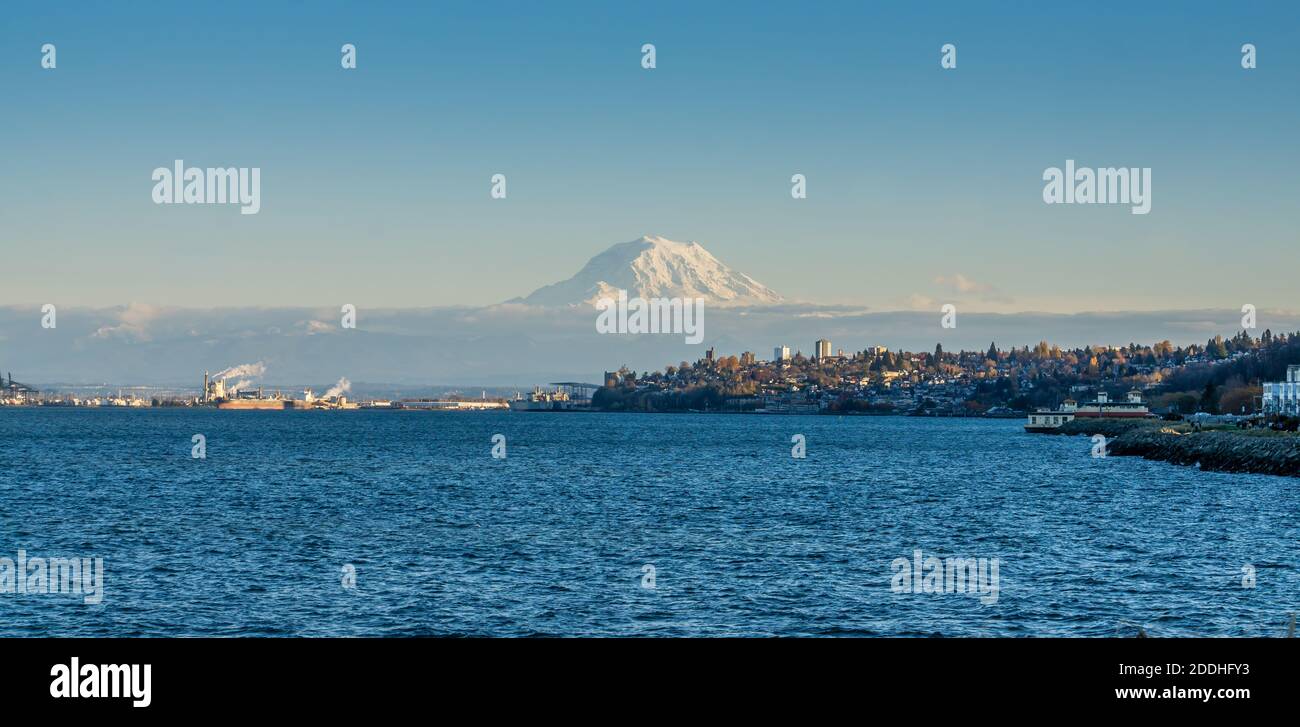 A view of the Port of Tacoma and Mount Rainier from Ruston, Washington ...