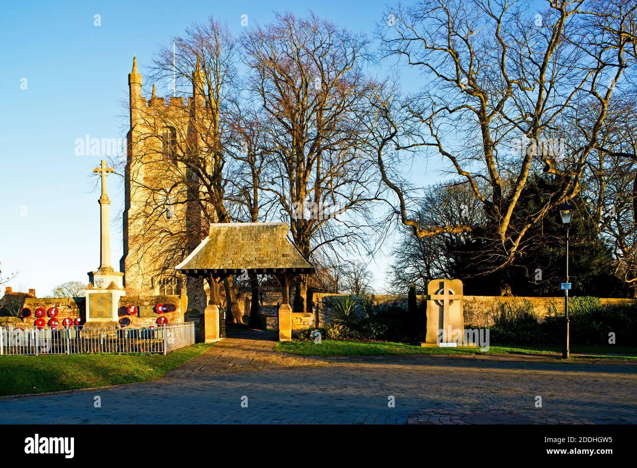 Village st edmunds church hi-res stock photography and images - Alamy