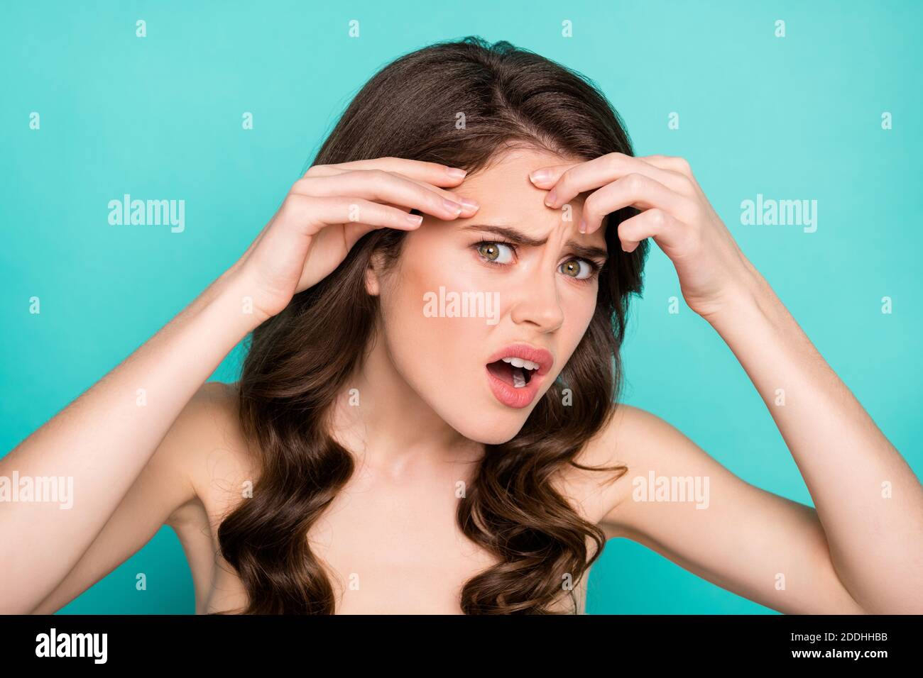 Close-up view portrait of her she nice attractive irritated wavy-haired ...