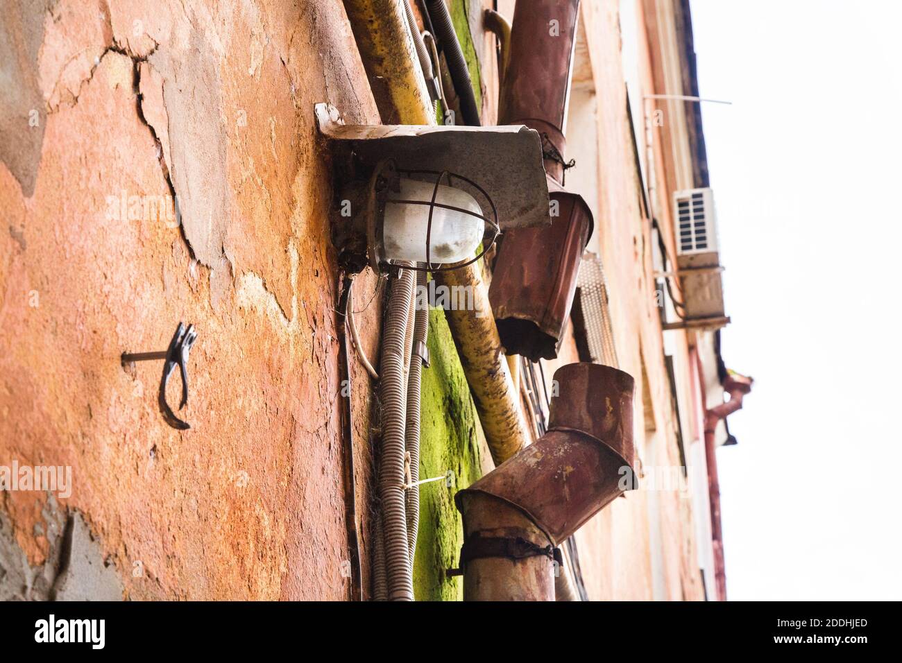 Drain pipe wall texture hi-res stock photography and images - Alamy