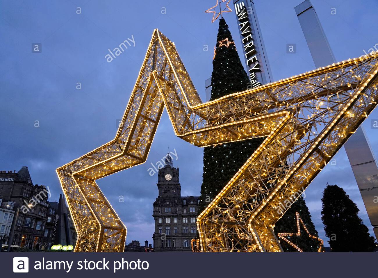 Festivities 2020 uk christmas hi-res stock photography and images - Alamy