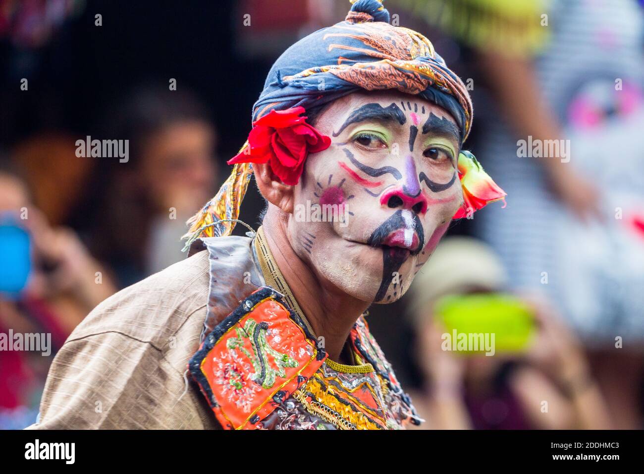The amak tempengus performance at the Sasak Sade Village in Rembitan ...
