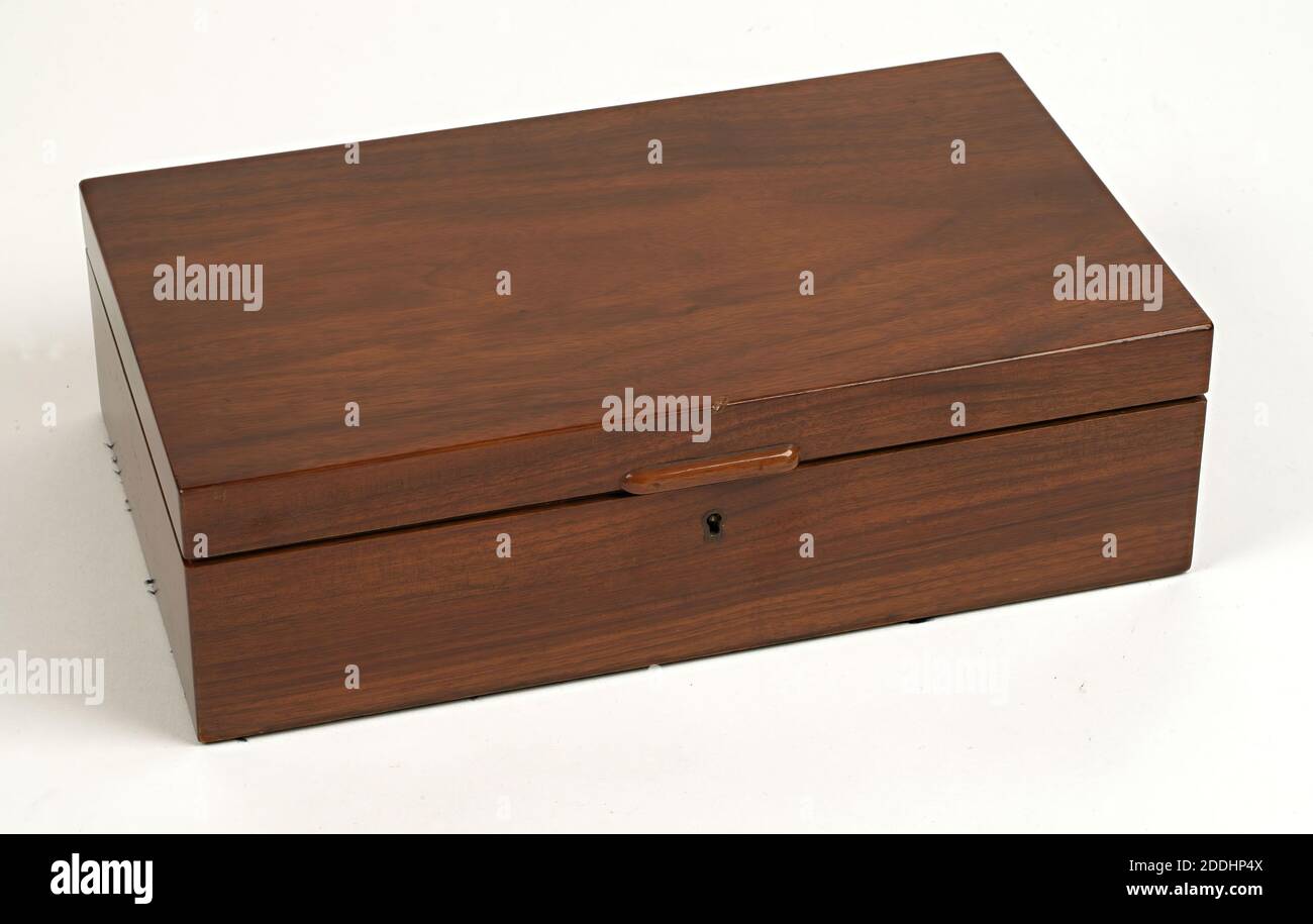 Box of Wood Samples, 1900-50 This beautifully made rosewood box ...