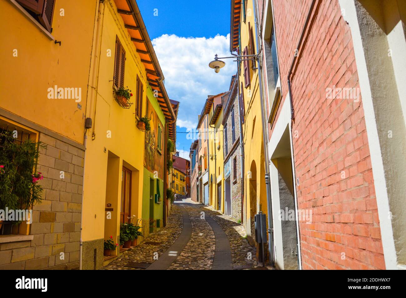 Italian village painting hi-res stock photography and images - Alamy