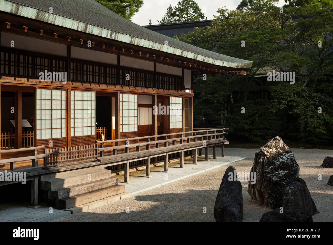 Horizontal slanted view of Kongobu-ji Buddhist temple garden, Koyasan ...