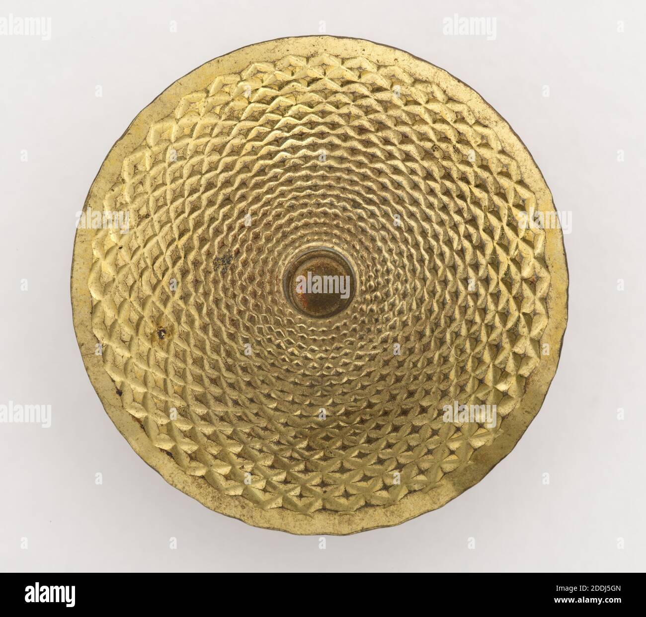 Gilt metal hi-res stock photography and images - Alamy