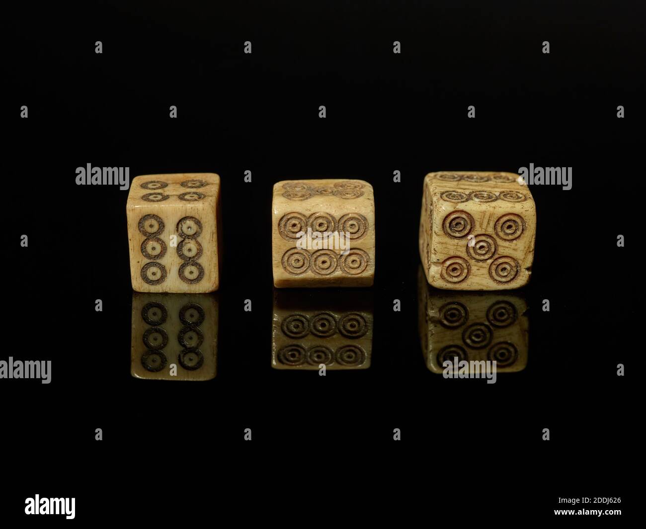 Roman dice hi-res stock photography and images - Alamy