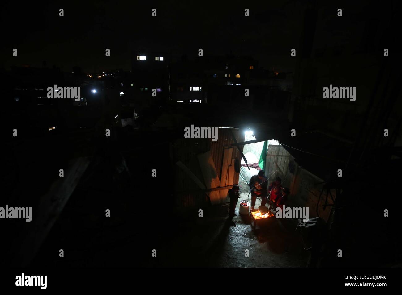 Al-Nuseirat Refugee Camp, The Gaza Strip, Palestine. 25th Nov, 2020. A ...