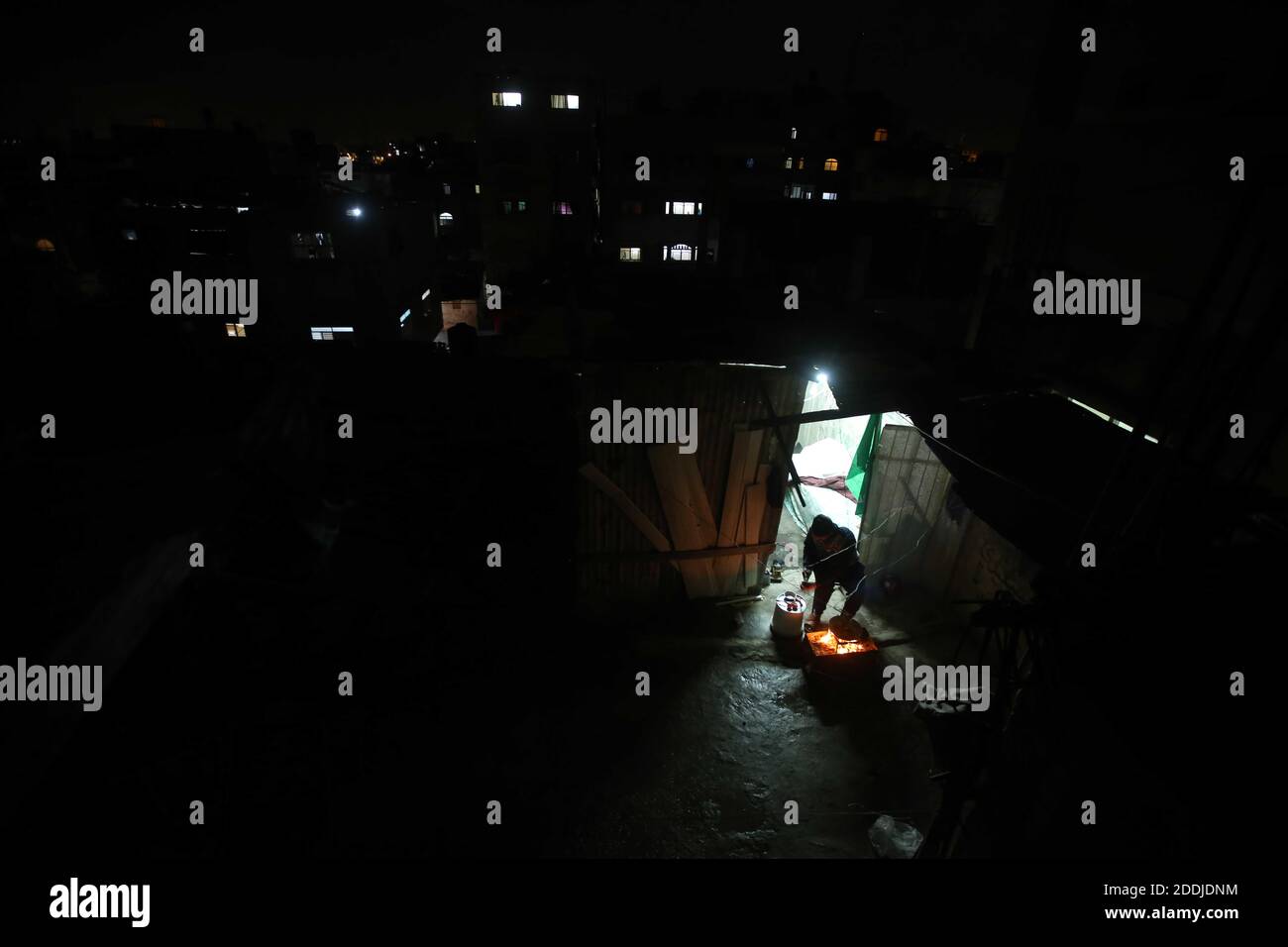 Al-Nuseirat Refugee Camp, The Gaza Strip, Palestine. 25th Nov, 2020. A ...