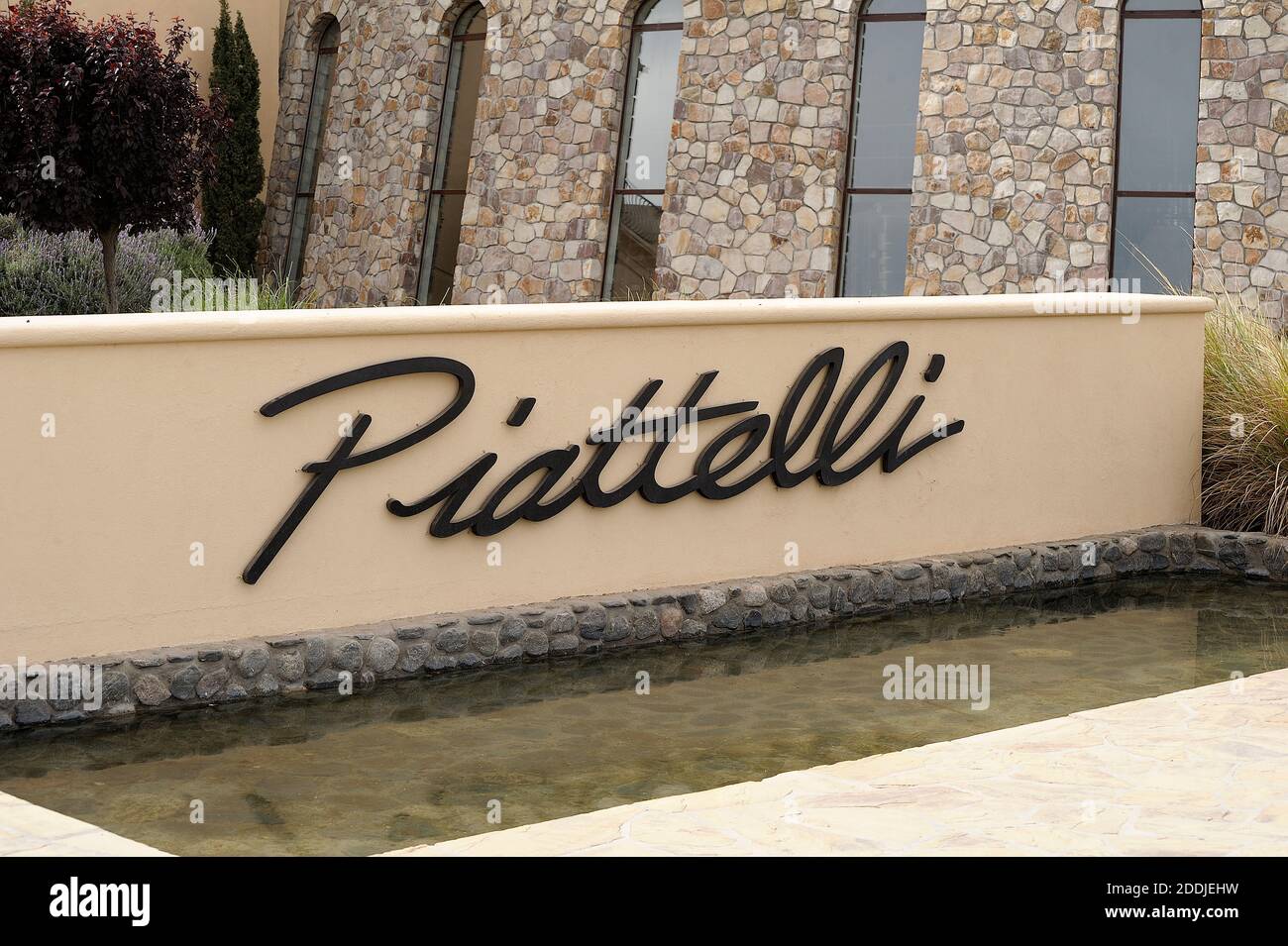 Piattelli hi-res stock photography and images - Alamy
